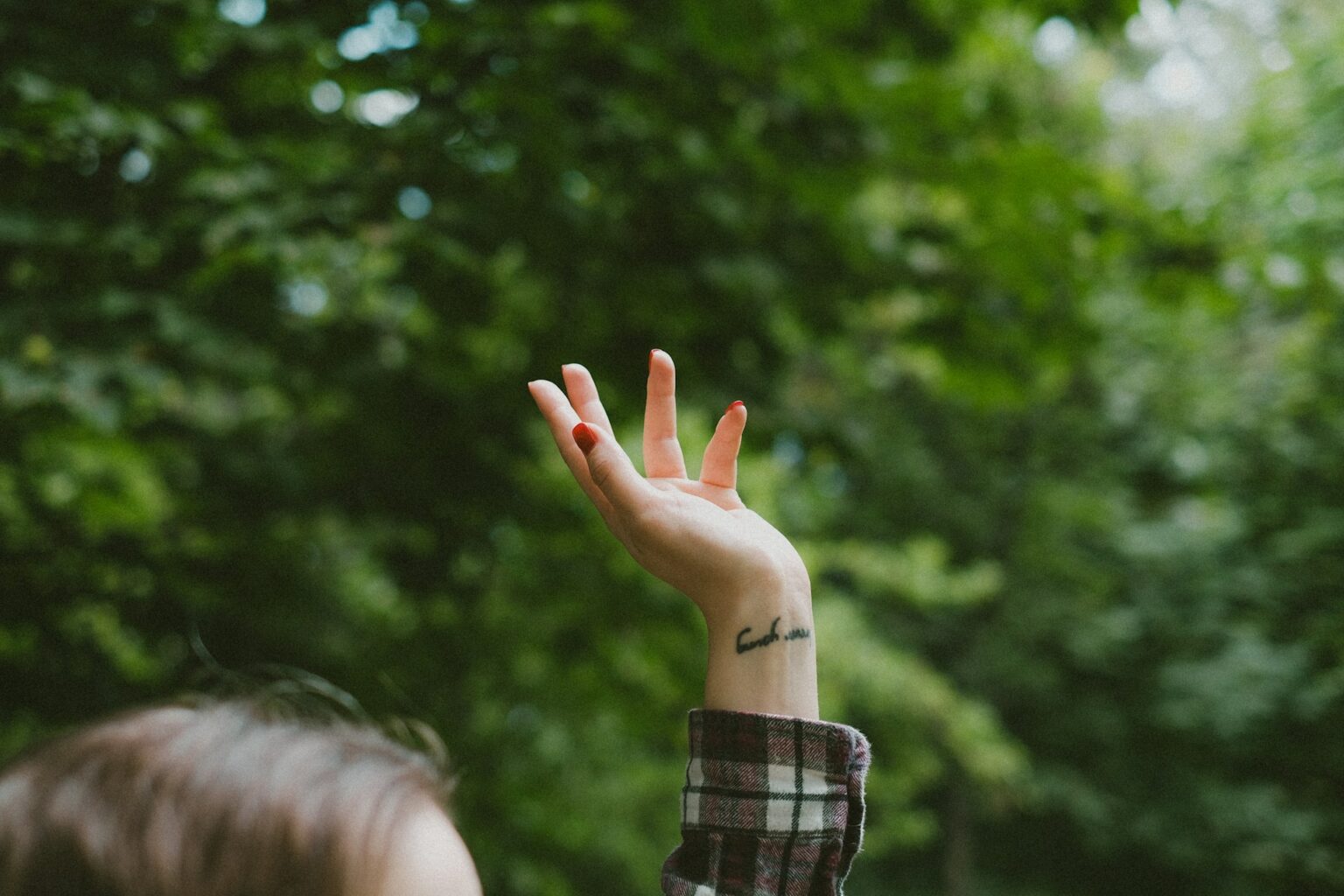 What Is Quiet Confidence? 8+ Steps to Be Quietly Confident & Level Up ...